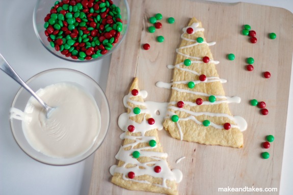 Crescent Roll Christmas Tree Treats - Make and Takes