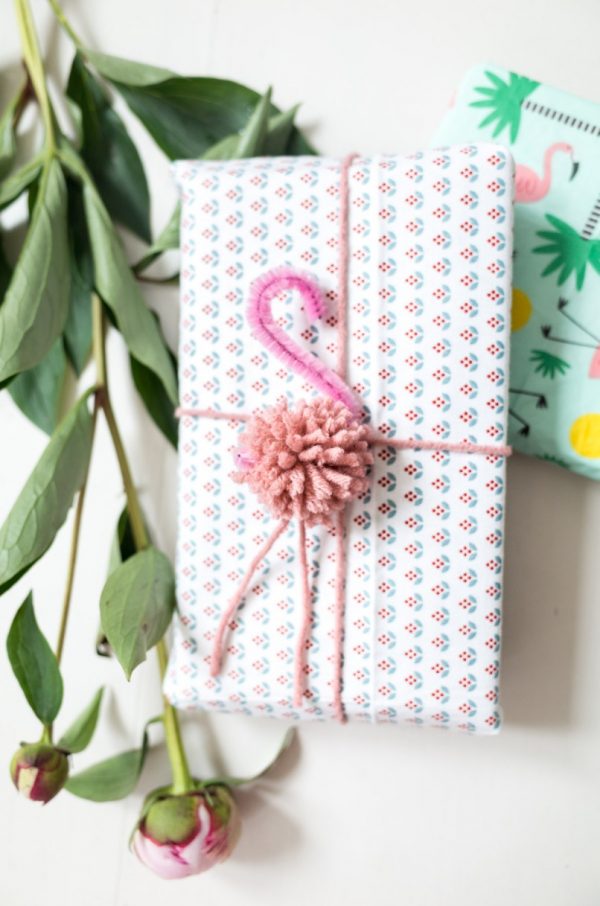 15 Super Fly Pink Flamingo Crafts Make And Takes