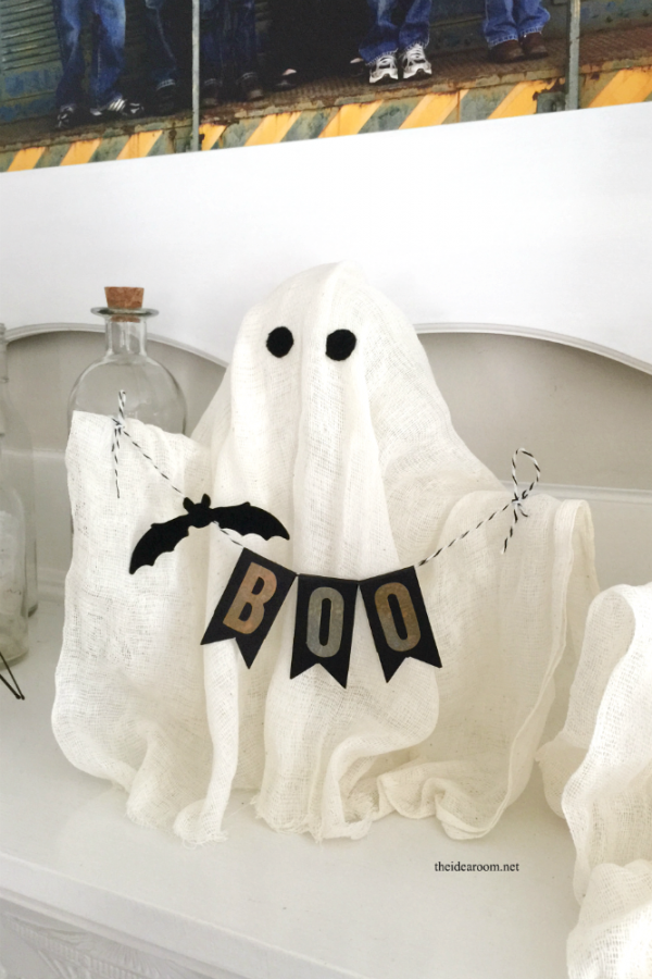 9 NOW Ideas for Ghoulish DIY Ghosts - Make and Takes