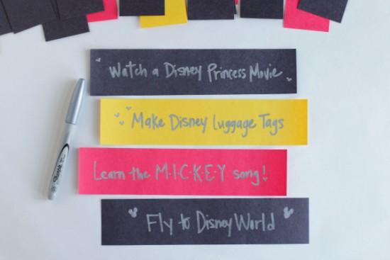 Disney Vacation Paper Chain Countdown - Make and Takes