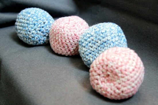 Crochet-A-Day: Easy Crochet Hacky Sack - Make and Takes