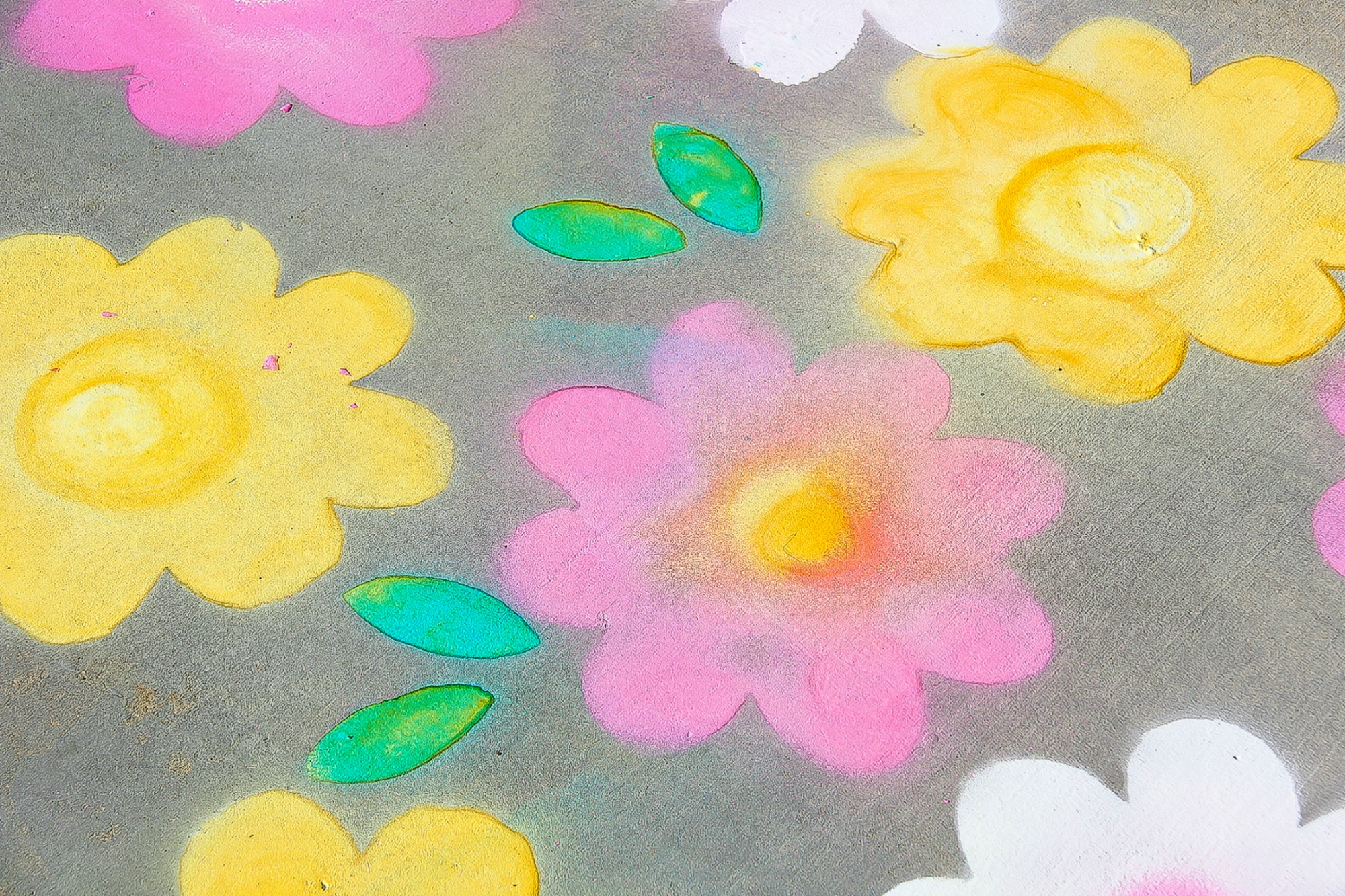 Get Outdoors This Summer With Spray Chalk - Make and Takes