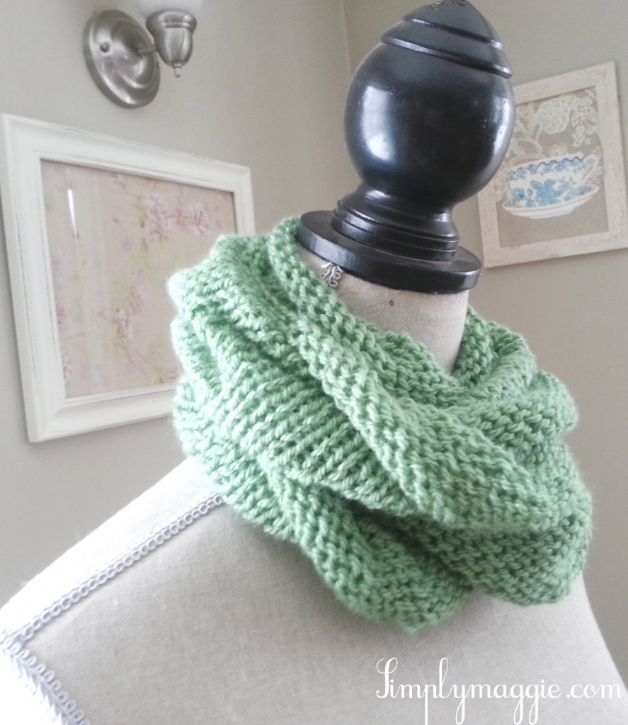 6 Spring Knit Scarf Patterns YOU Can Make! - Make and Takes