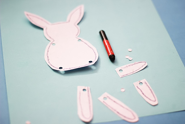 Hopping Peter Rabbit Puppet Craft - Make and Takes