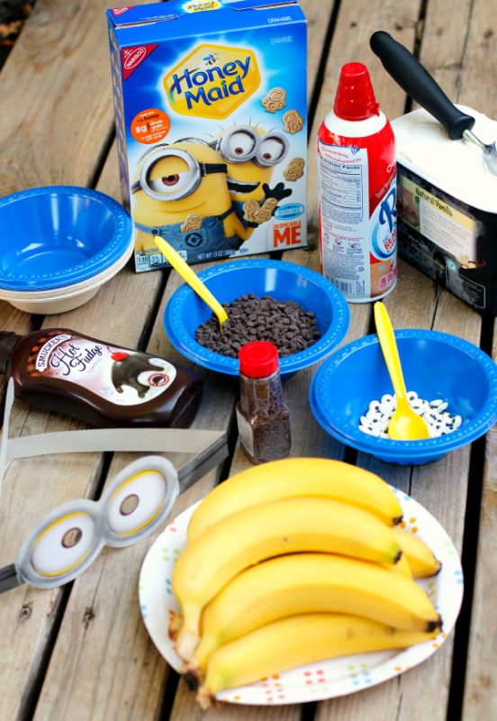 Minions Ba-Ba-Banana Ice Cream Sundaes - Make and Takes