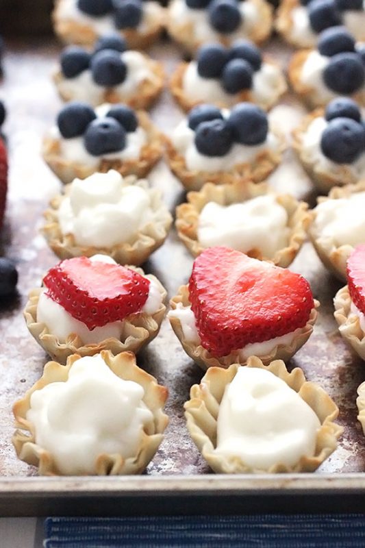 Mini Berry Tarts for 4th of July - Make and Takes