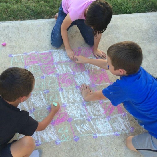 Sidewalk Chalk Games for Kids: Dots and Boxes - Make and Takes