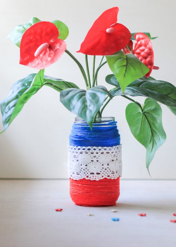 Getting Patriotic with Yarn Wrapped Jars - Make and Takes
