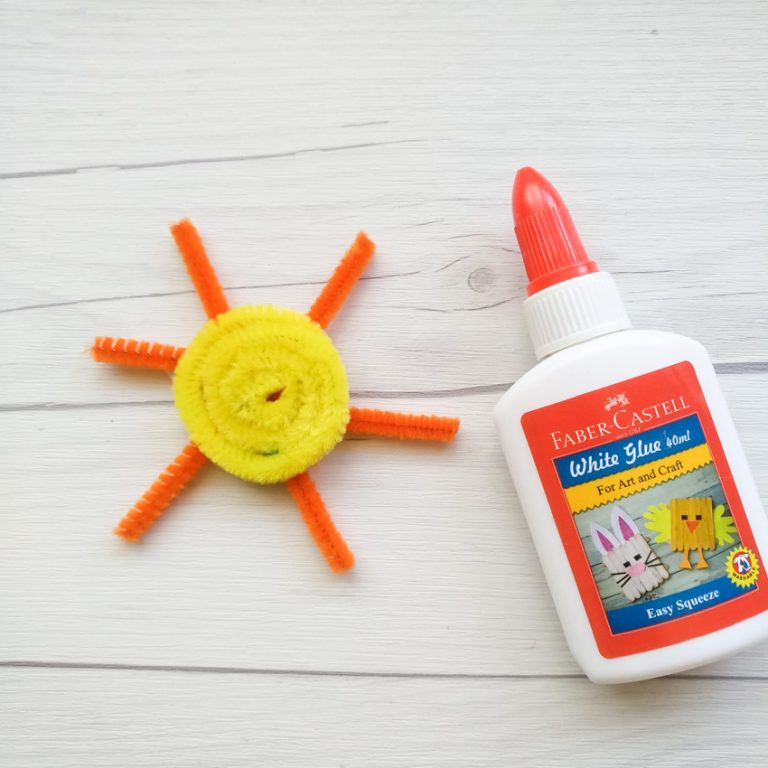 3D Pipe Cleaner Garden Art on Canvas - Make and Takes