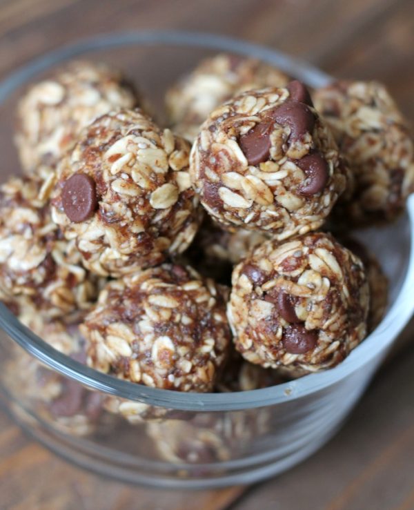 15 Healthy Snacks for the Whole Family - Make and Takes
