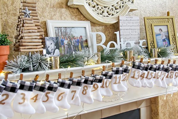 25 Days of Christmas - DIY Advent Calendar - Make and Takes