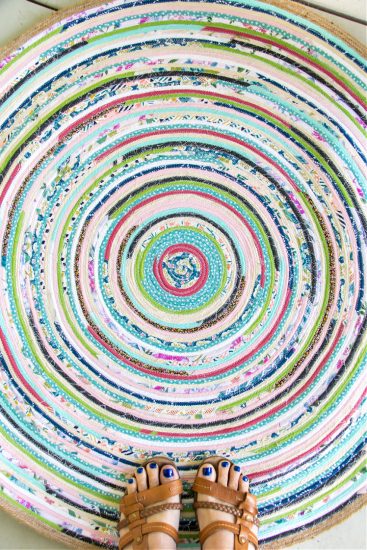 Make a DIY Rag Rug Using Fabric Strips - Make and Takes