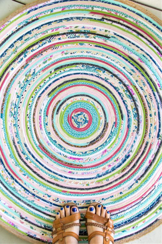 Make a DIY Rag Rug Using Fabric Strips - Make and Takes