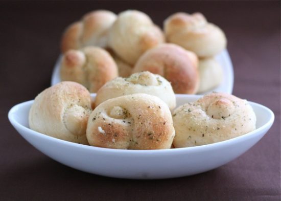 Easy Garlic Bread Knots - Make and Takes