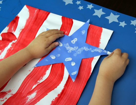 Patriotic Banner Painting for Preschoolers - Make and Takes