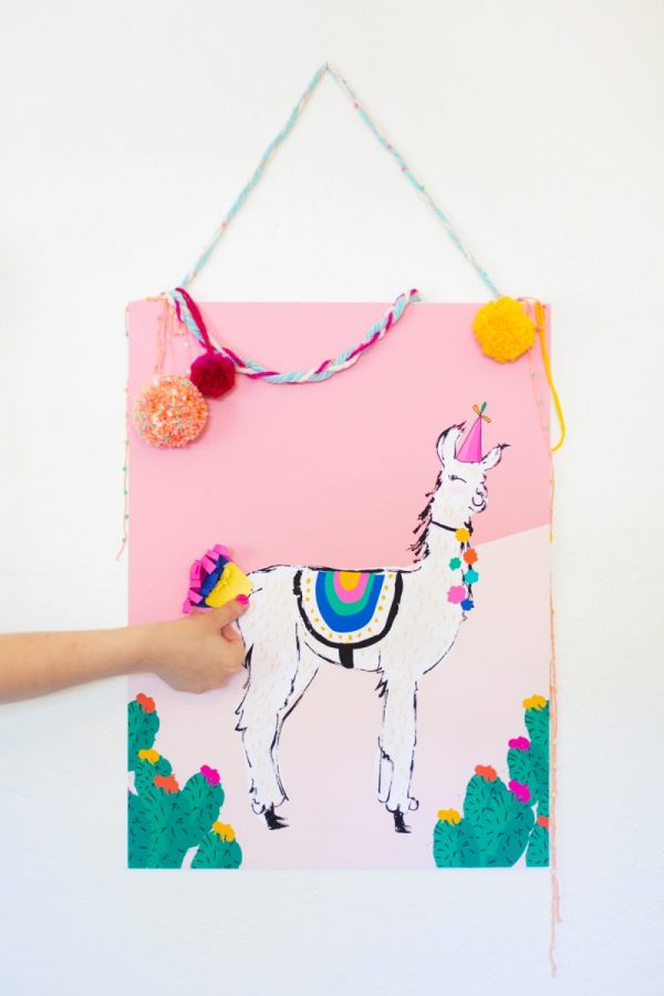 9 NOW Ideas for Crafting Llamas - we're obsessed - Make and Takes