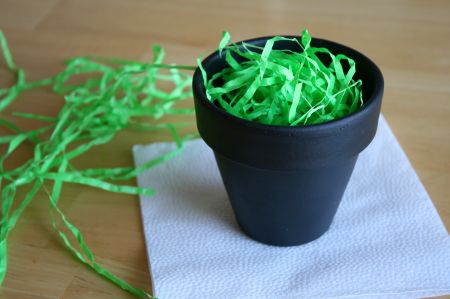 Make Your Own Pipe Cleaner Pot of Gold - Make and Takes