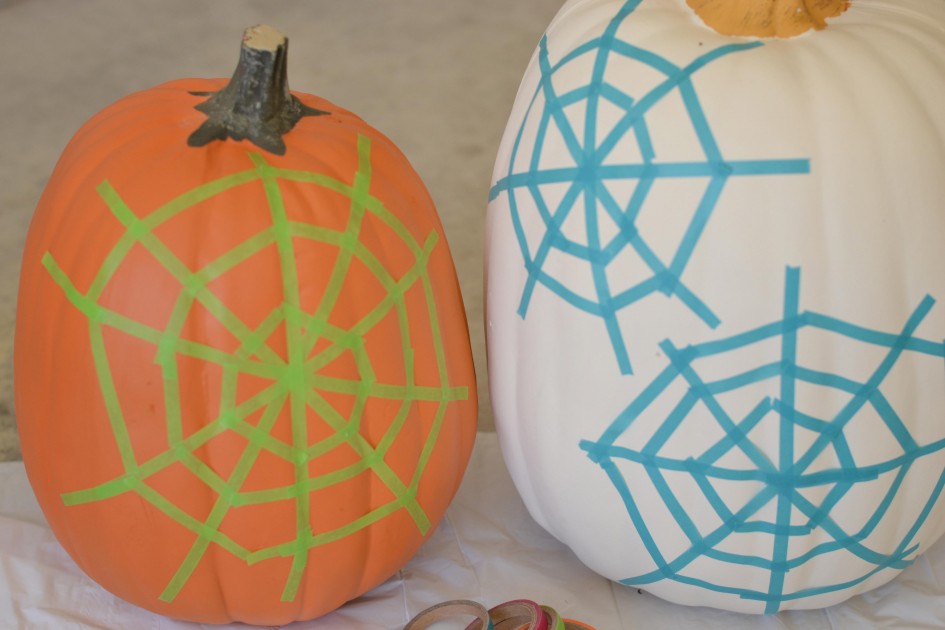 No-Carve Spider Web Pumpkins - Make and Takes