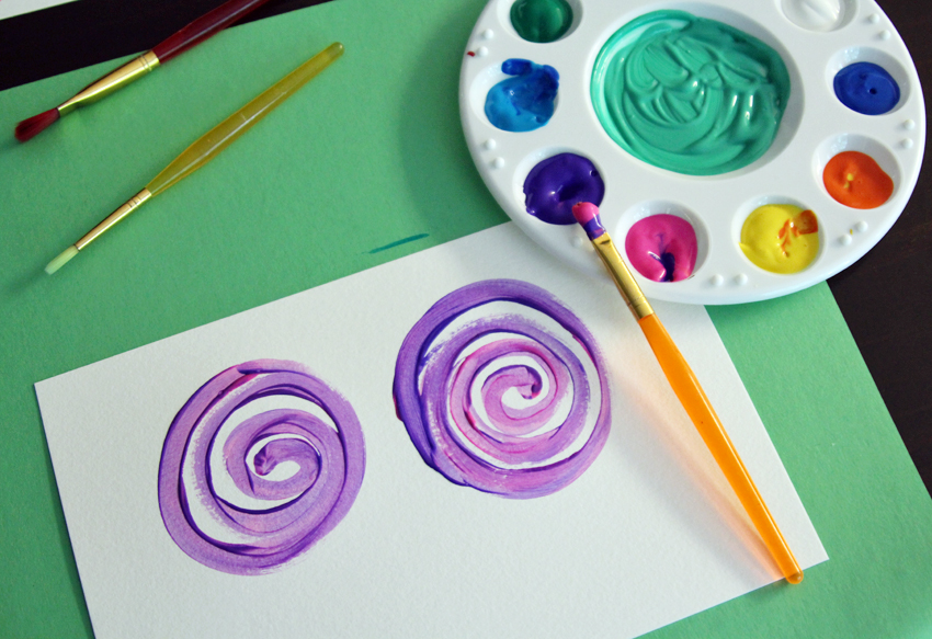 Painting Swirly Flowers with a Simple Technique - Make and Takes