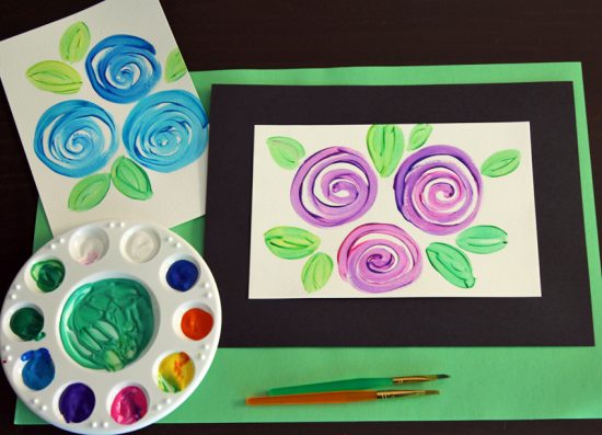 Painting Swirly Flowers with a Simple Technique - Make and Takes