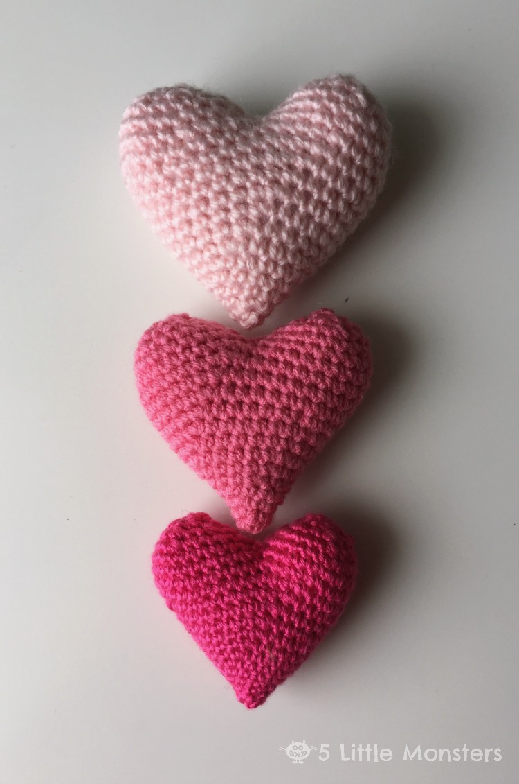15 Heart Shaped Yarn Projects to Create - Make and Takes